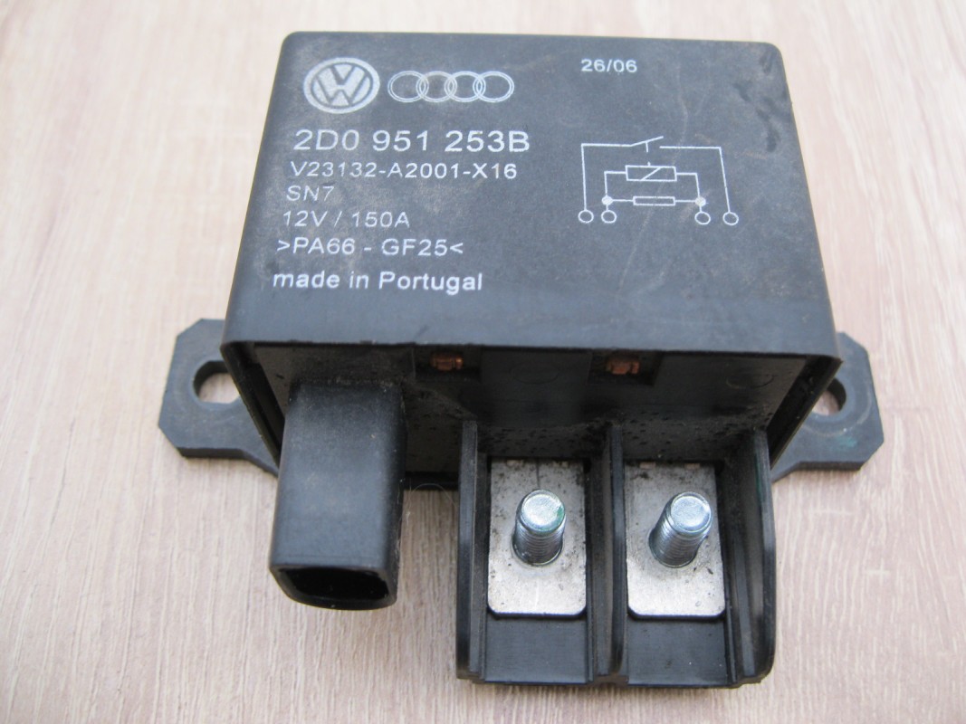 Volkswagen Touareg Реле. Купить по низкой цене на разборке. ID2744