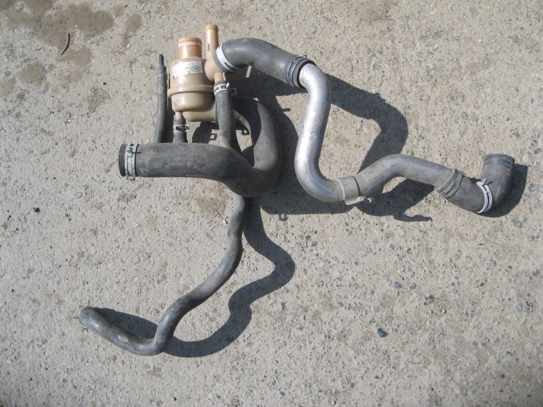 Land Rover Discovery 3 Патрубок системы охлаждения (шланг). Купить по ...