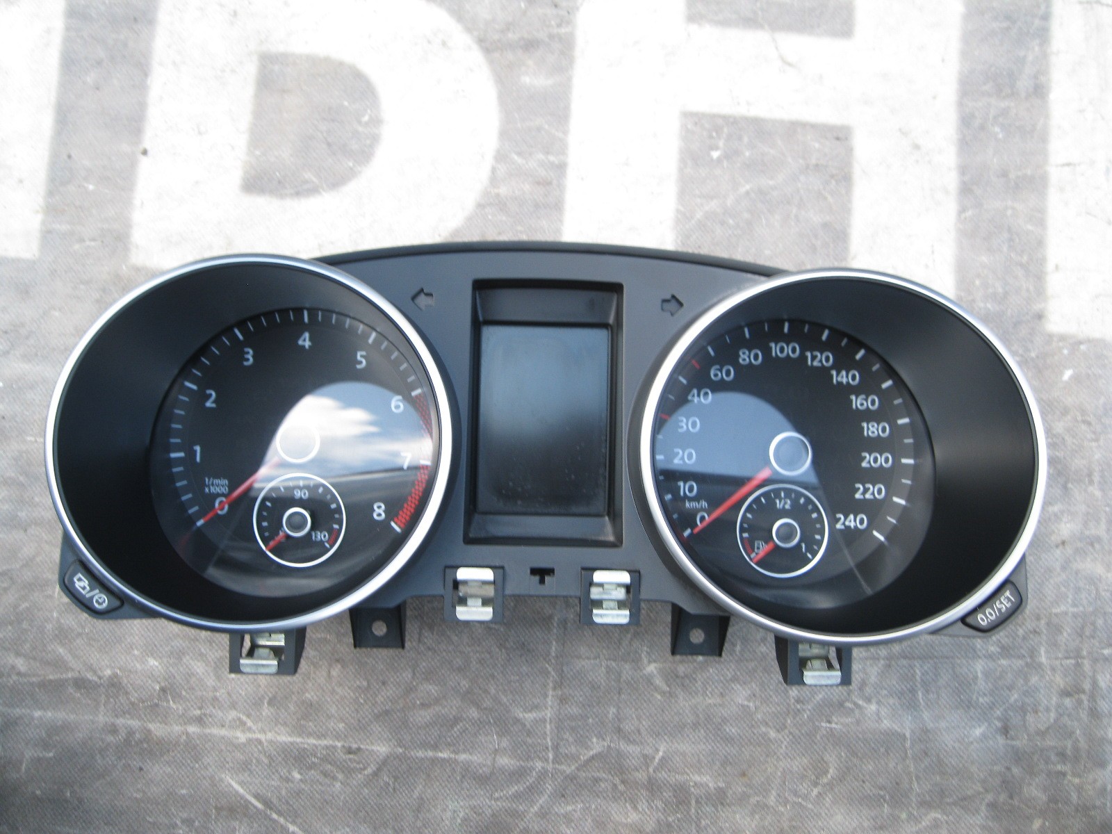 Volkswagen Golf 6 Щиток приборов (панель). Купить по низкой цене на ...