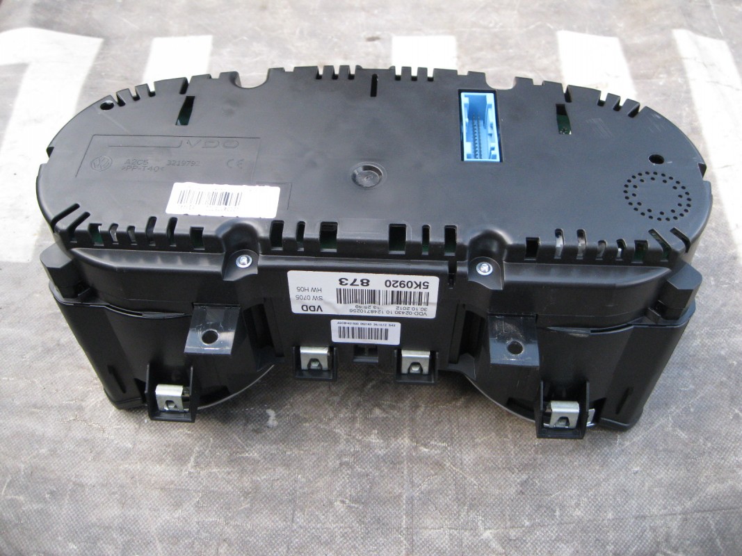 Volkswagen Golf 6 Щиток приборов (панель). Купить по низкой цене на ...