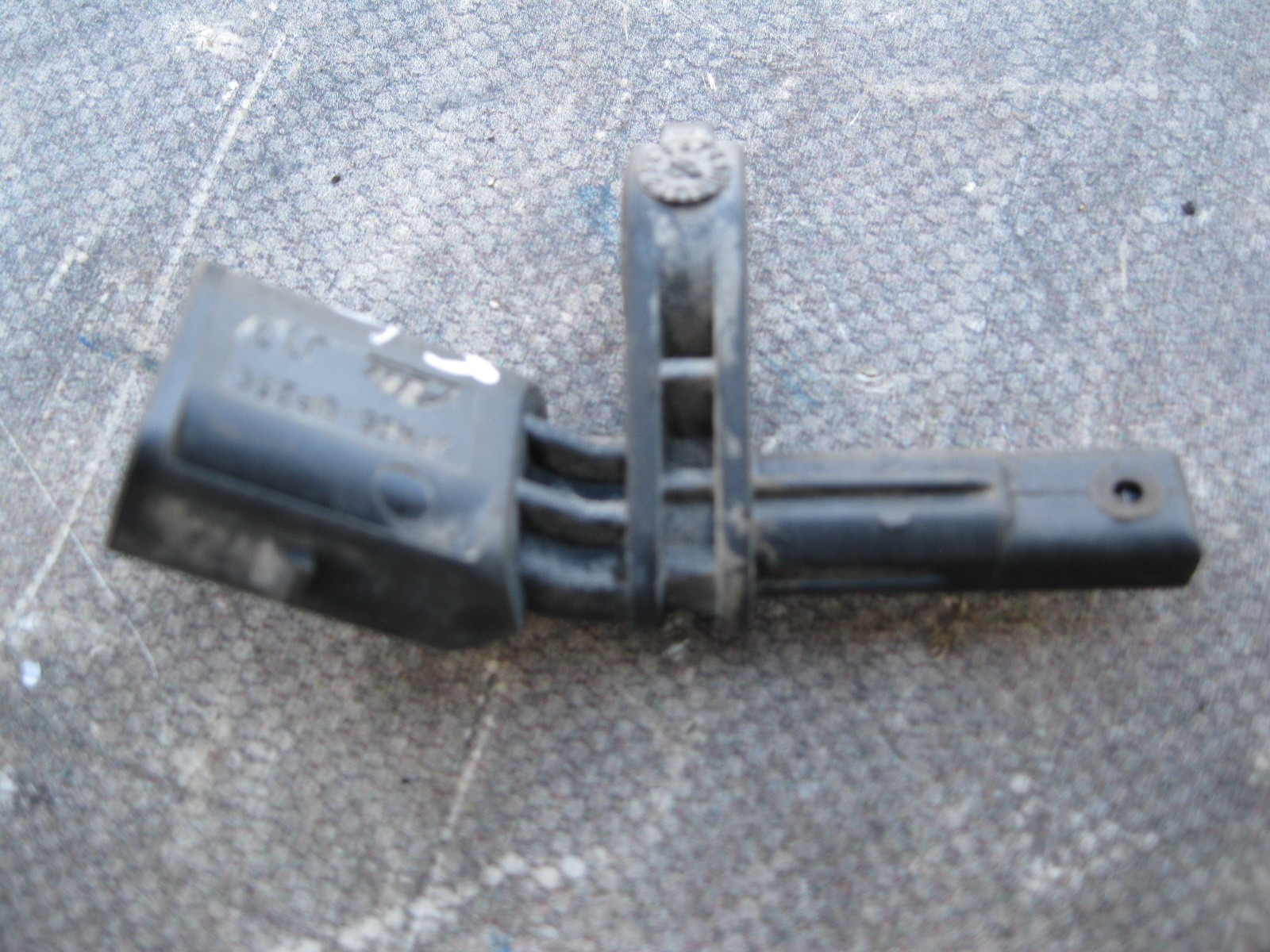 Volkswagen Golf 6 Датчик ABS передний правый. Купить по низкой цене на ...