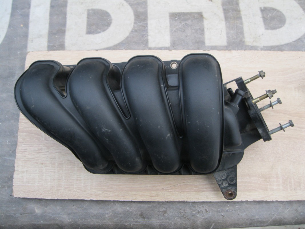 Toyota Avensis Коллектор впускной. Купить по низкой цене на разборке ...