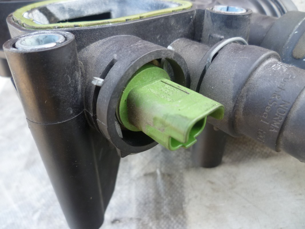 Ford Kuga Корпус термостата (Термостат). Купить по низкой цене на ...